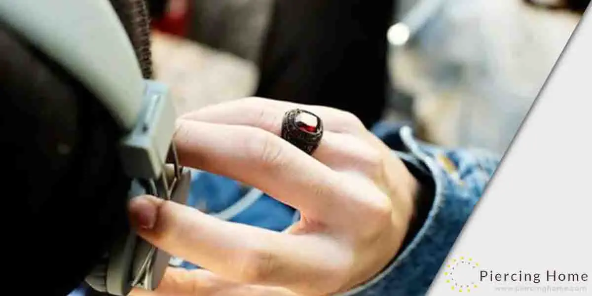 When To Stop Wearing College Class Ring Piercinghome KEMBEO